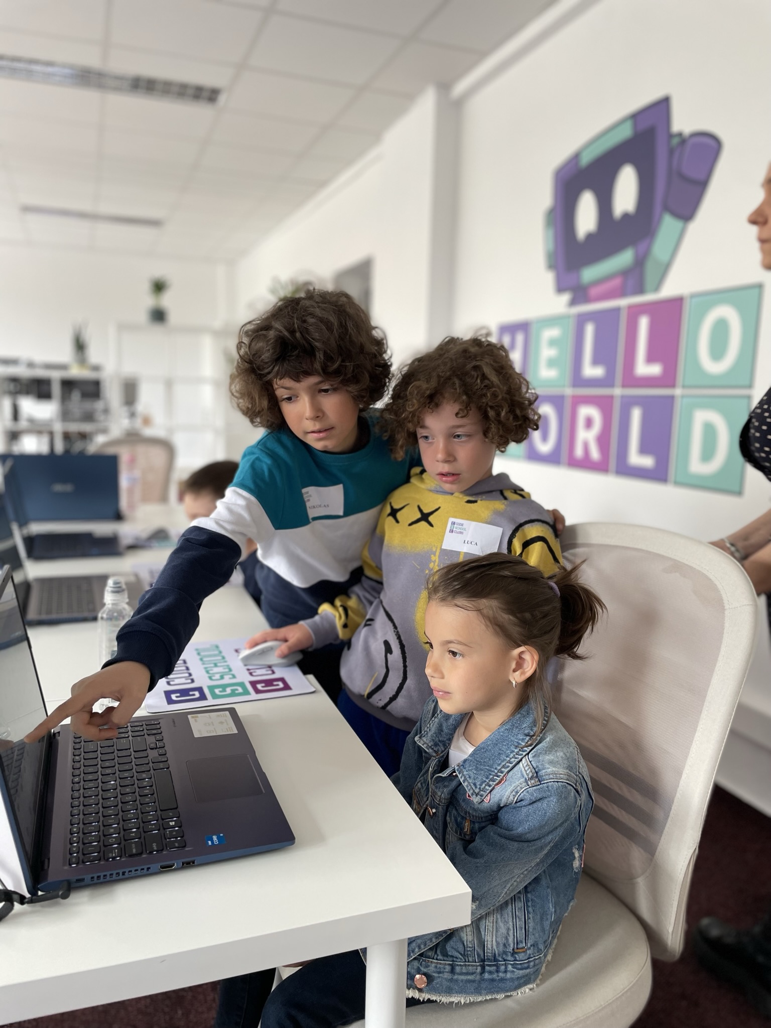 Cursuri de Programare pentru Copii - Code School Clubs